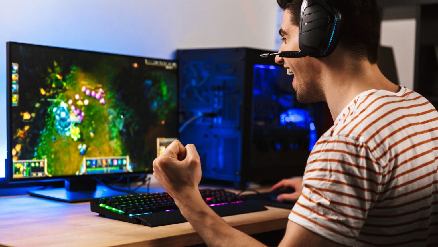 Linux vs. Windows for Gaming in 2025: Pros and Cons You Should Know ...
